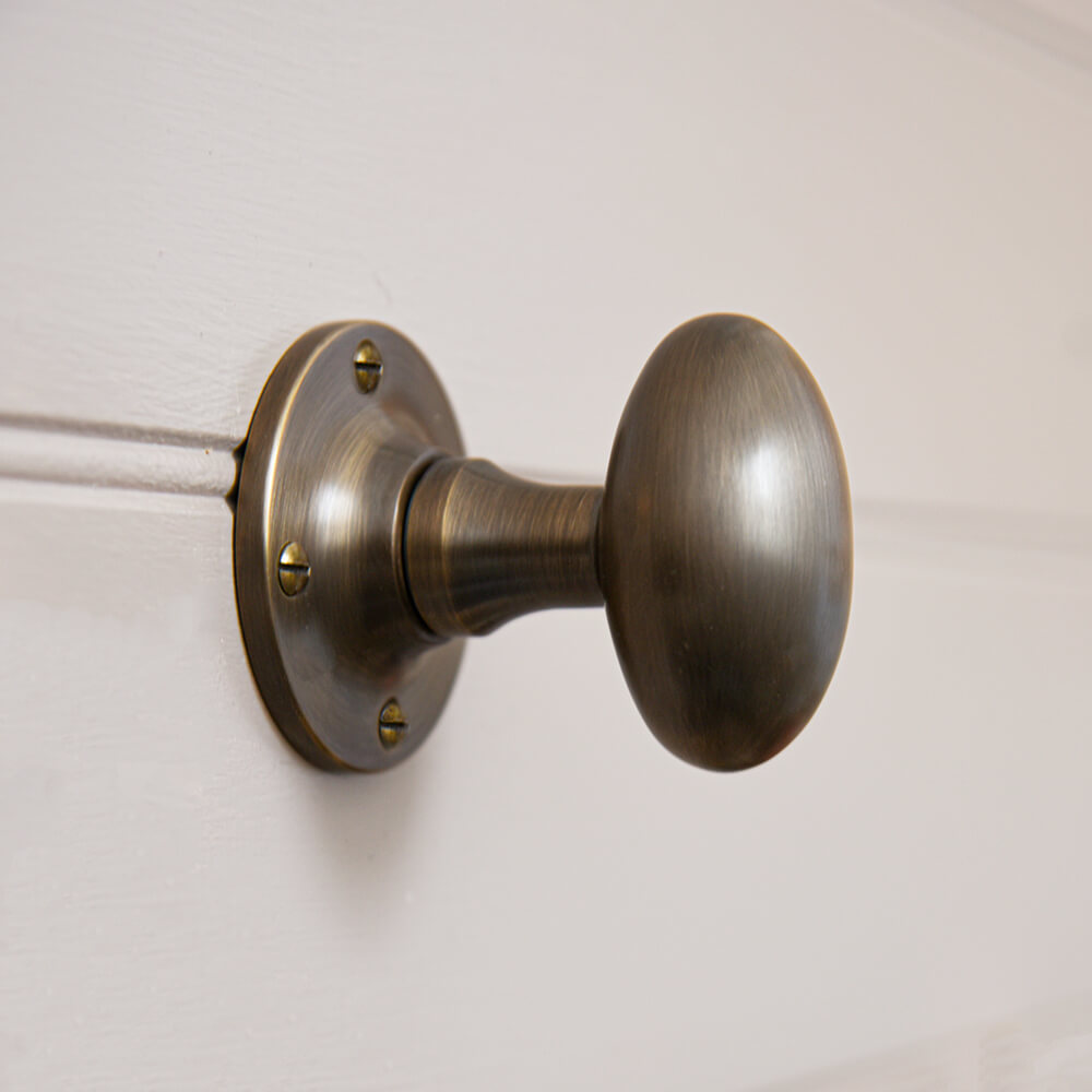 Antique brass door knobs - Oval door handles - Rim handles
