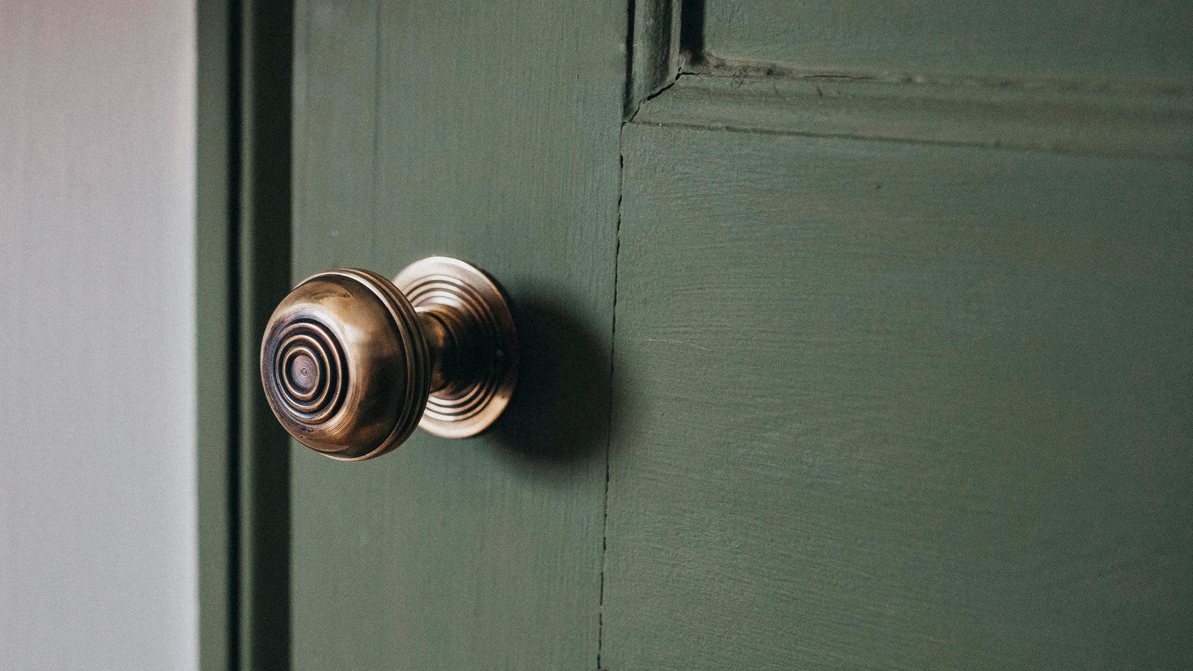 Traditional Door Knobs | Brass Door Handles & Period Door Handles