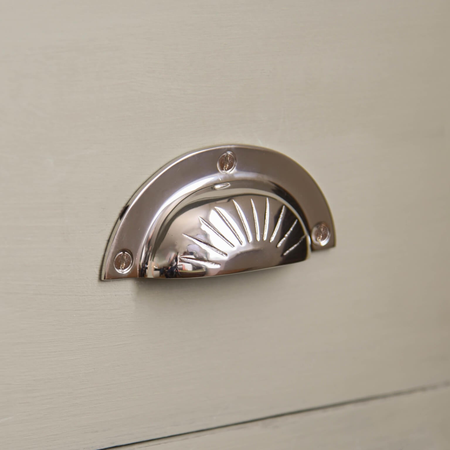 Drawer cup handle - Curved drawer handle - Nickel cabinet pull