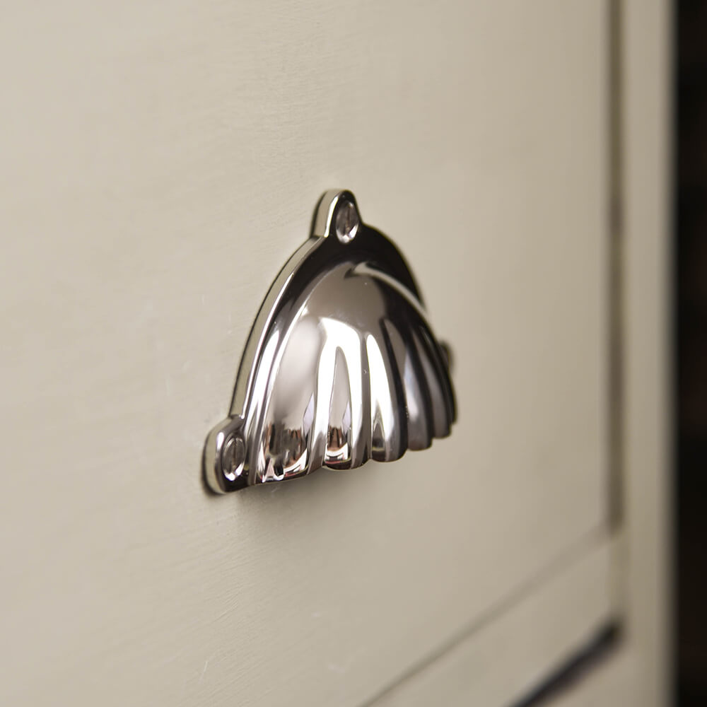 Drawer pull - Shell drawer handle - Nickel cabinet pull