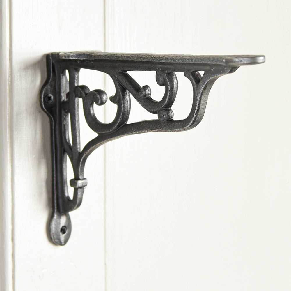 Iron shelf brackets | Ornate shelf brackets | Cast iron brackets